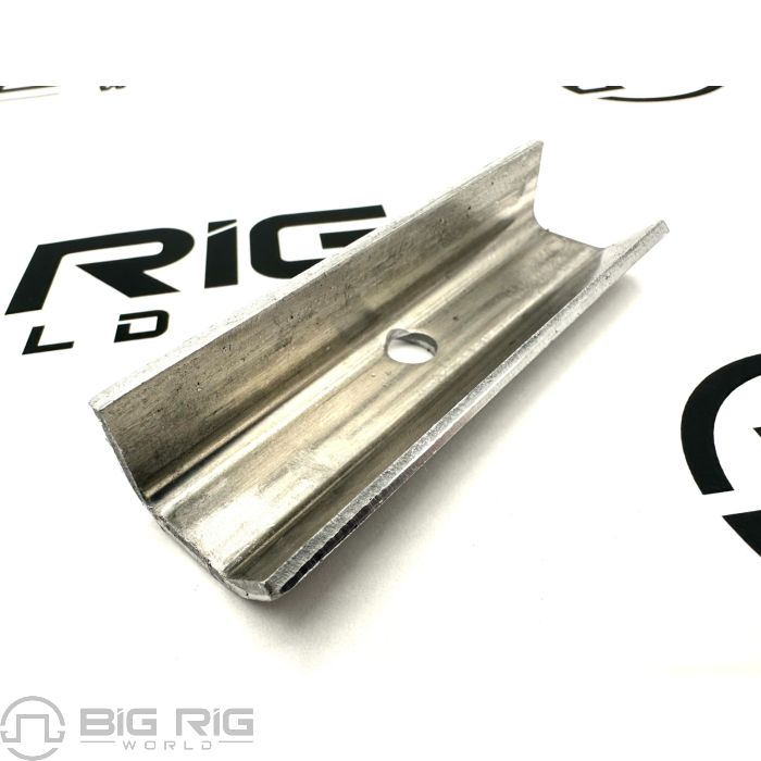 Fender Retainer K198-653 - OEM - Kenworth - Big Rig World